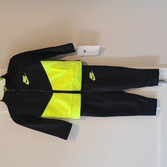 Nike | Matching Sets | Bnwt Nike 2 Piece Set | Poshmark
